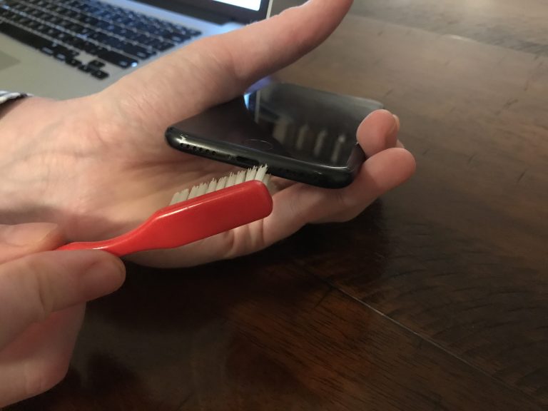 My iPhone XR Won't Turn On! Here's The Fix. | UpPhone My iPhone XR Won't Turn On! Here's The Fix. | UpPhone